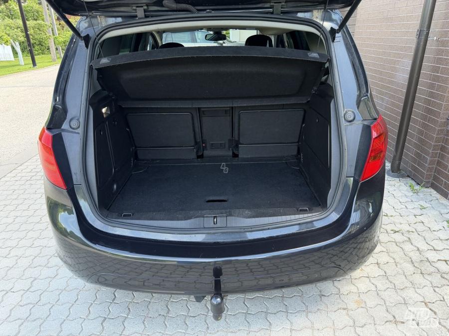Black Opel Meriva 2012 in Alytus, with an engine capacity of 1.70 L and mileage of 257 thousand km for 3900 €, photo 32 on AUTOMOTO.COM.LV