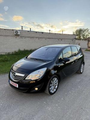 Melns Opel Meriva 2012 Kauņa, ar dzinēja tilpumu 1.36 L un nobraukumu 242 tūkst. km par 2950 €, foto  vietnē AUTOMOTO.COM.LV