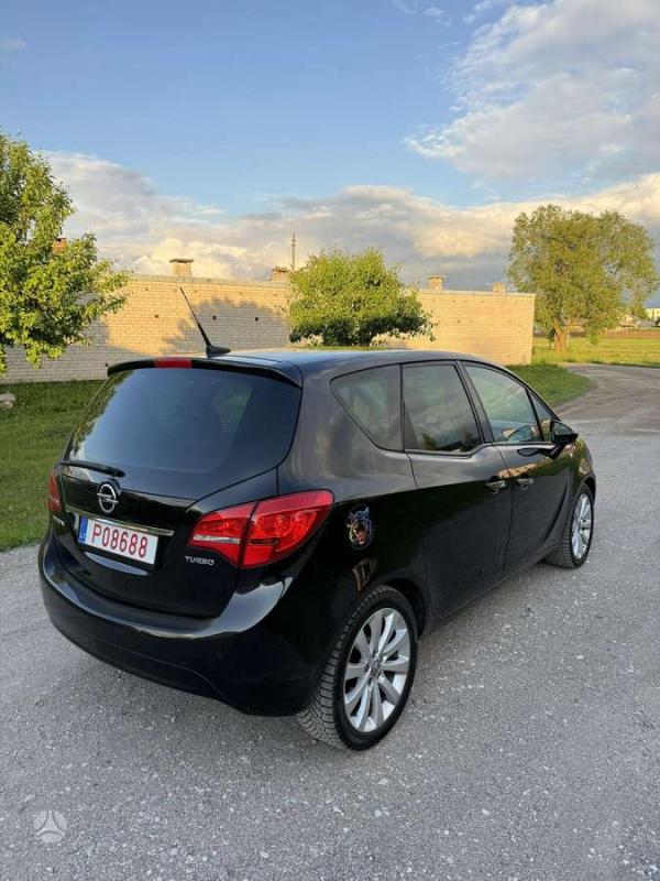 Black Opel Meriva 2012 in Kaunas, with an engine capacity of 1.36 L and mileage of 242 thousand km for 2950 €, photo 5 on AUTOMOTO.COM.LV