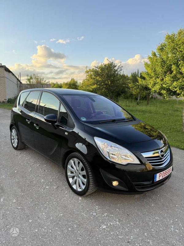 Black Opel Meriva 2012 in Kaunas, with an engine capacity of 1.36 L and mileage of 242 thousand km for 2950 €, photo 7 on AUTOMOTO.COM.LV