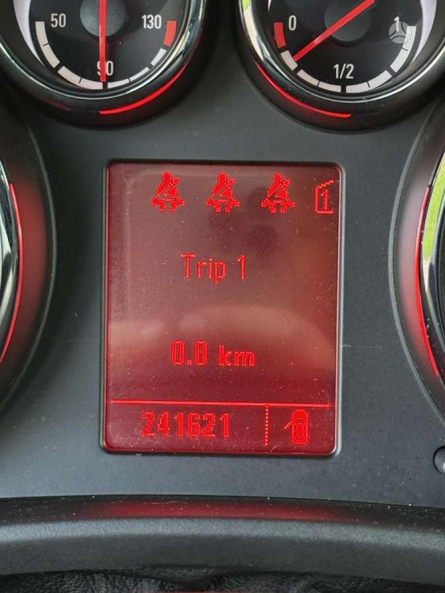 Melns Opel Meriva 2012 Kauņa, ar dzinēja tilpumu 1.36 L un nobraukumu 242 tūkst. km par 2950 €, foto 13 vietnē AUTOMOTO.COM.LV