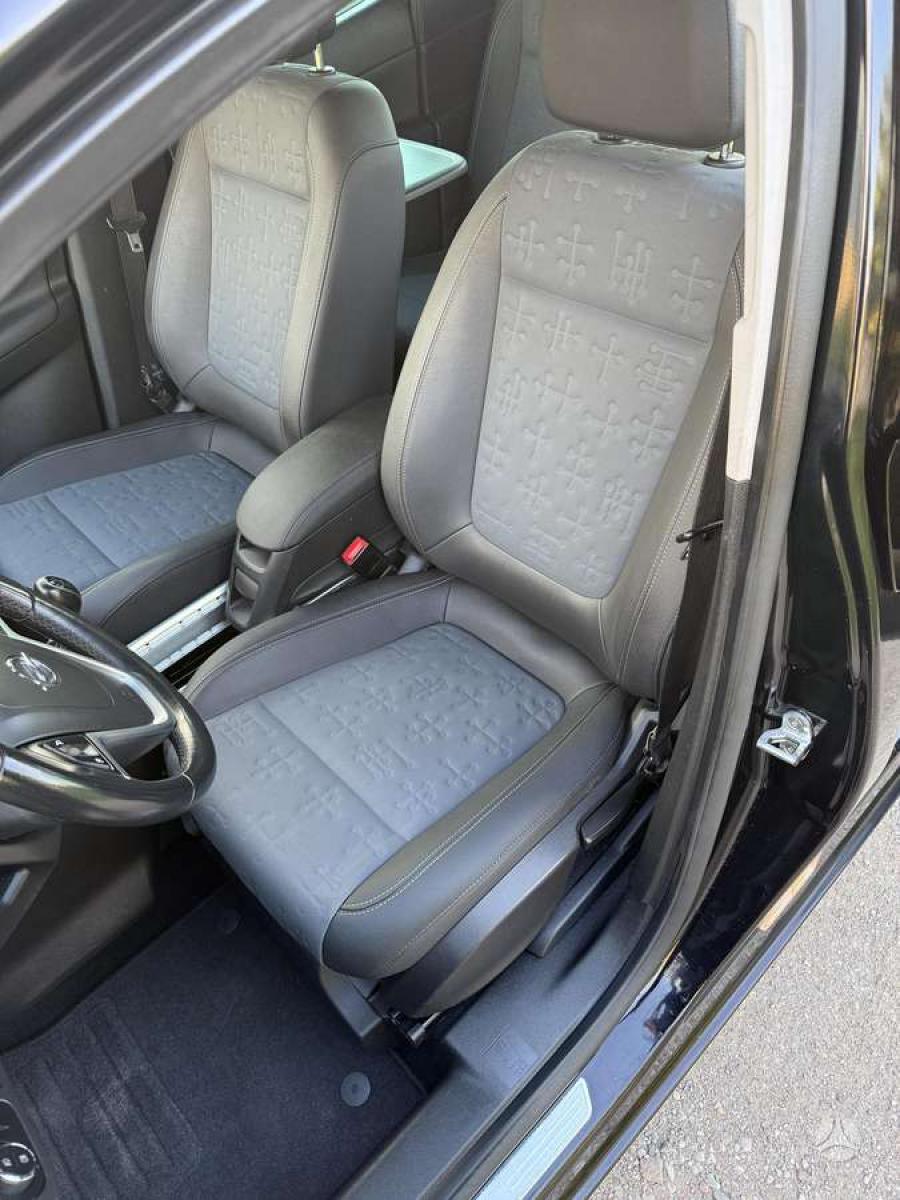 Melns Opel Meriva 2012 Kauņa, ar dzinēja tilpumu 1.36 L un nobraukumu 242 tūkst. km par 2950 €, foto 14 vietnē AUTOMOTO.COM.LV