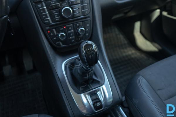 Melns Opel Meriva 2012 Liepāja, ar dzinēja tilpumu 1.30 L un nobraukumu 311 tūkst. km par 3300 €, foto 10 vietnē AUTOMOTO.COM.LV