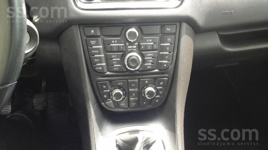 Black Opel Meriva 2012 in Ogre, with an engine capacity of 1.40 L and mileage of 189 thousand km for 4390 €, photo 11 on AUTOMOTO.COM.LV