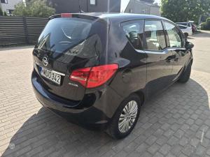 Black Opel Meriva 2012 in Kaunas, with an engine capacity of 1.25 L and mileage of 294 thousand km for 2750 €, photo 4 on AUTOMOTO.COM.LV