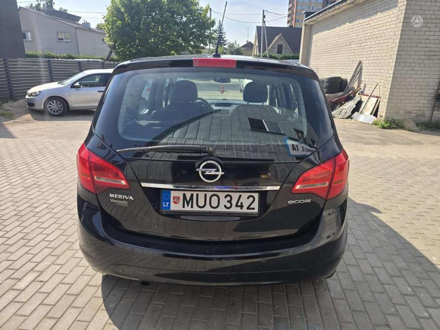 Black Opel Meriva 2012 in Kaunas, with an engine capacity of 1.25 L and mileage of 294 thousand km for 2750 €, photo 7 on AUTOMOTO.COM.LV