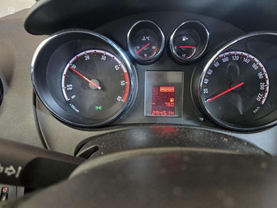 Black Opel Meriva 2012 in Kaunas, with an engine capacity of 1.25 L and mileage of 294 thousand km for 2750 €, photo 9 on AUTOMOTO.COM.LV