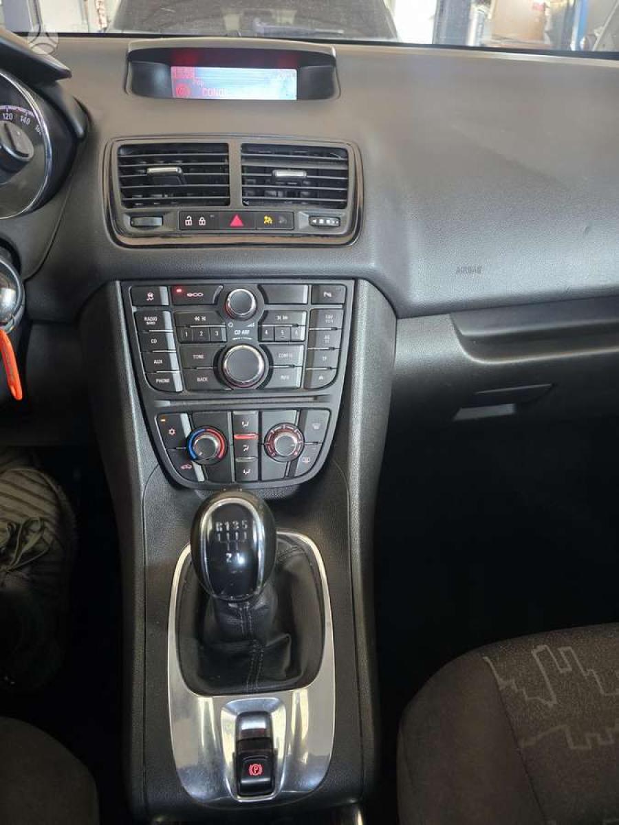 Black Opel Meriva 2012 in Kaunas, with an engine capacity of 1.25 L and mileage of 294 thousand km for 2750 €, photo 10 on AUTOMOTO.COM.LV