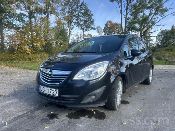 Opel Meriva 2012 Alūksne vietnē Melns Opel Meriva 2012 Alūksne, ar dzinēja tilpumu 1.20 L un nobraukumu 0 tūkst. km par 1490 €, foto 1 vietnē AUTOMOTO.COM.LV