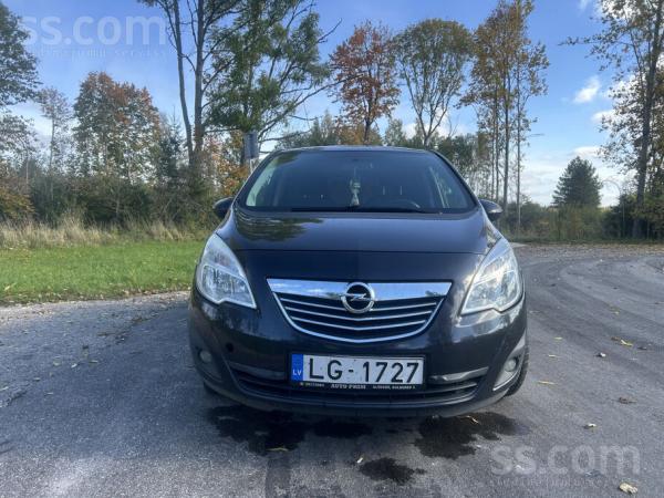 Opel Meriva 2012 Alūksne vietnē Melns Opel Meriva 2012 Alūksne, ar dzinēja tilpumu 1.20 L un nobraukumu 0 tūkst. km par 1490 €, foto 3 vietnē AUTOMOTO.COM.LV