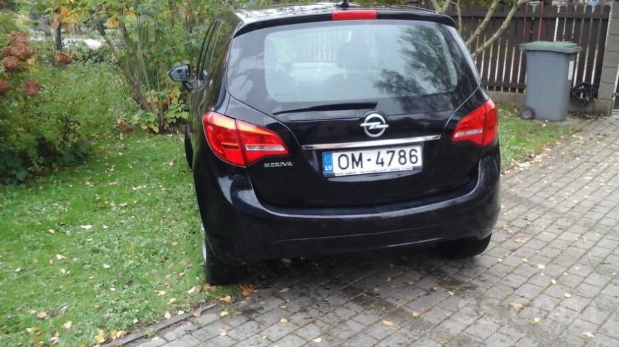 Black Opel Meriva 2012 in Ogre, with an engine capacity of 1.40 L and mileage of 191 thousand km for 4250 €, photo 10 on AUTOMOTO.COM.LV