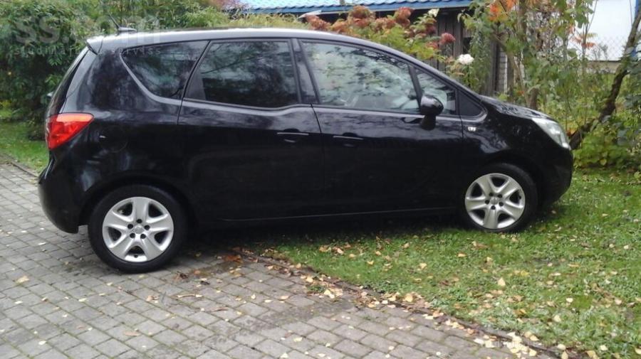 Black Opel Meriva 2012 in Ogre, with an engine capacity of 1.40 L and mileage of 191 thousand km for 4250 €, photo 11 on AUTOMOTO.COM.LV