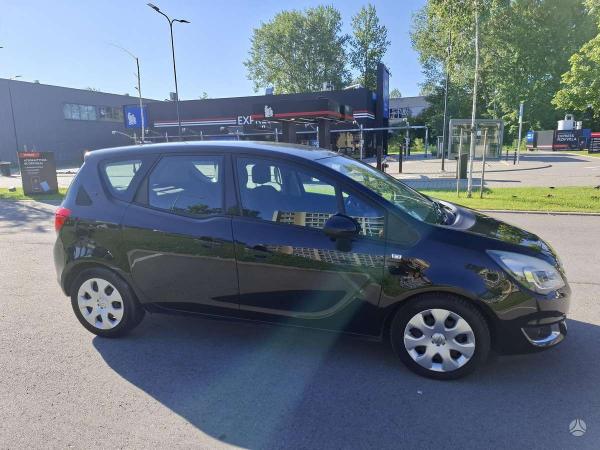Black Opel Meriva 2014 in Panevezys, with an engine capacity of 1.60 L and mileage of 198 thousand km for 3200 €, photo 8 on AUTOMOTO.COM.LV