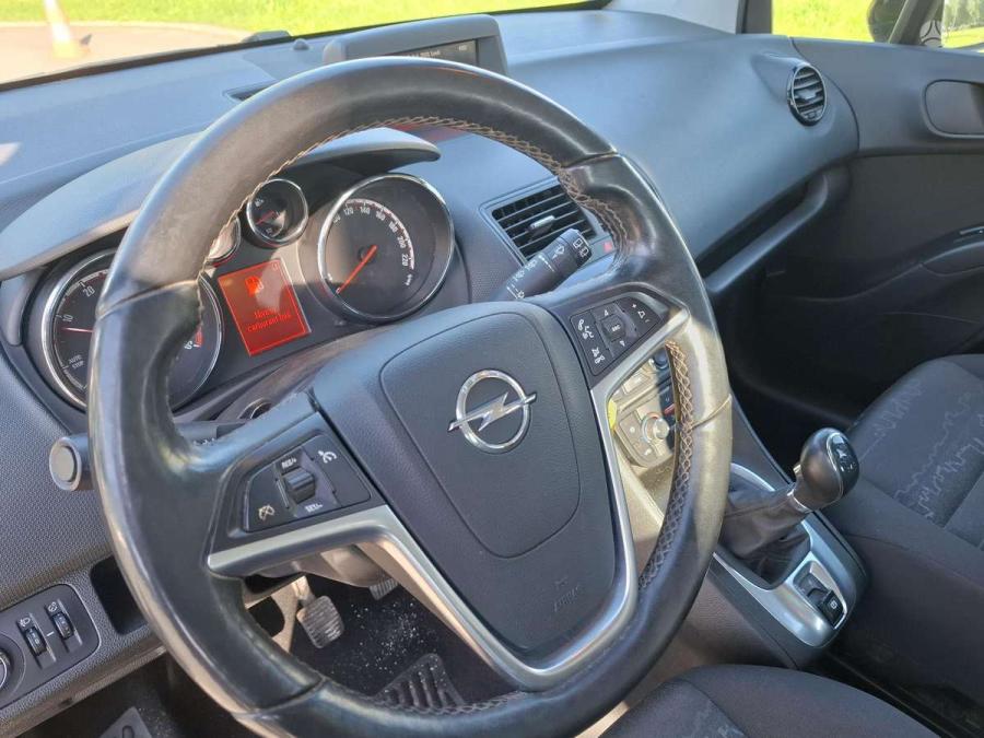 Melns Opel Meriva 2014 Panevēža, ar dzinēja tilpumu 1.60 L un nobraukumu 198 tūkst. km par 3200 €, foto 13 vietnē AUTOMOTO.COM.LV