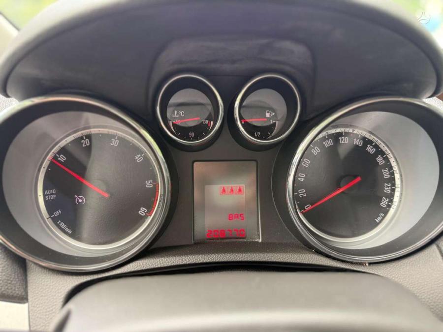 Melns Opel Meriva 2014 Tauragė, ar dzinēja tilpumu 1.69 L un nobraukumu 207 tūkst. km par 4900 €, foto 11 vietnē AUTOMOTO.COM.LV