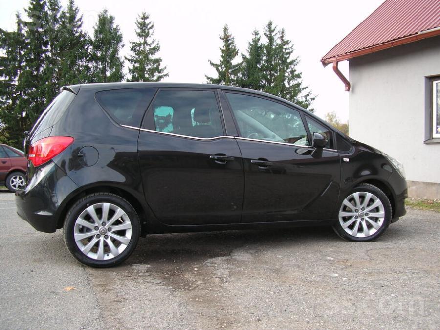 Black Opel Meriva 2015 in Riga, with an engine capacity of 1.70 L and mileage of 0 thousand km for 7450 €, photo 3 on AUTOMOTO.COM.LV