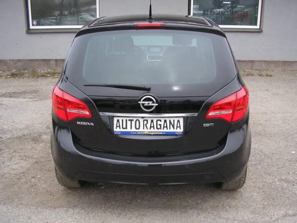 Black Opel Meriva 2015 in Sigulda, with an engine capacity of 1.70 L and mileage of 181 thousand km for 6750 €, photo 6 on AUTOMOTO.COM.LV