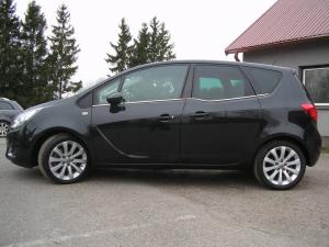 Black Opel Meriva 2015 in Sigulda, with an engine capacity of 1.70 L and mileage of 181 thousand km for 6750 €, photo 9 on AUTOMOTO.COM.LV