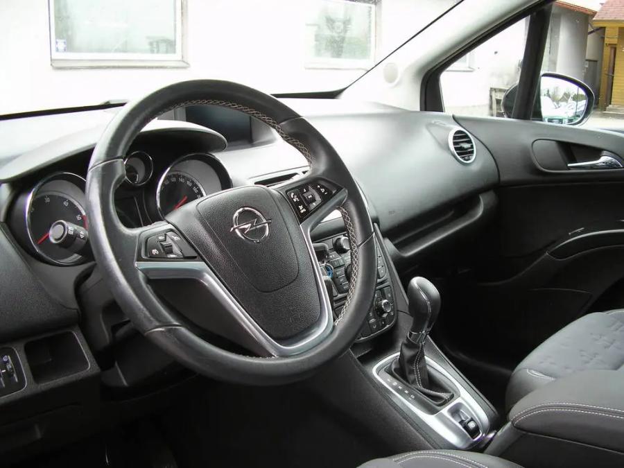 Black Opel Meriva 2015 in Sigulda, with an engine capacity of 1.70 L and mileage of 181 thousand km for 6750 €, photo 19 on AUTOMOTO.COM.LV