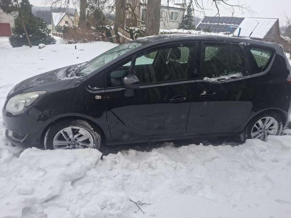 Melns Opel Meriva 2016 Raseiniai, ar dzinēja tilpumu 1.40 L un nobraukumu 151 tūkst. km par 4350 €, foto 8 vietnē AUTOMOTO.COM.LV