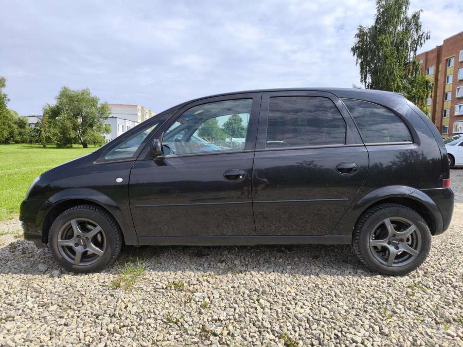 Melns Opel Meriva 2009 Šauļi, ar dzinēja tilpumu 1.80 L un nobraukumu 215 tūkst. km par 2000 €, foto 10 vietnē AUTOMOTO.COM.LV