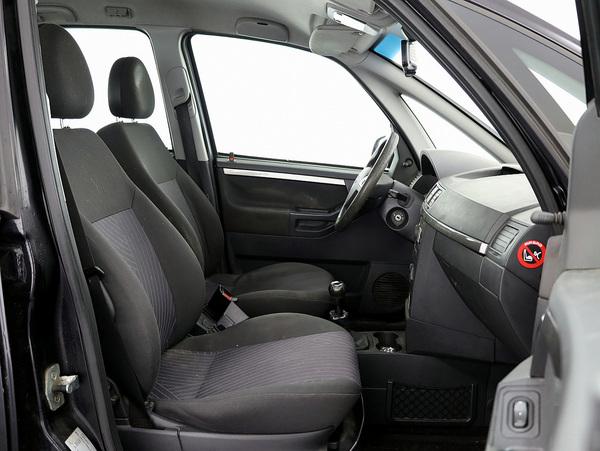Black Opel Meriva 2006 in Tallinn, with an engine capacity of 1.20 L and mileage of 249 thousand km for 399 €, photo 6 on AUTOMOTO.COM.LV