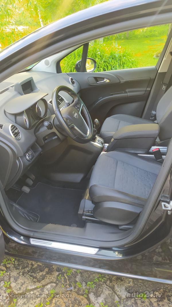 Melns Opel Meriva 2015 Kuresāre, ar dzinēja tilpumu 1.60 L un nobraukumu 158 tūkst. km par 6900 €, foto 10 vietnē AUTOMOTO.COM.LV