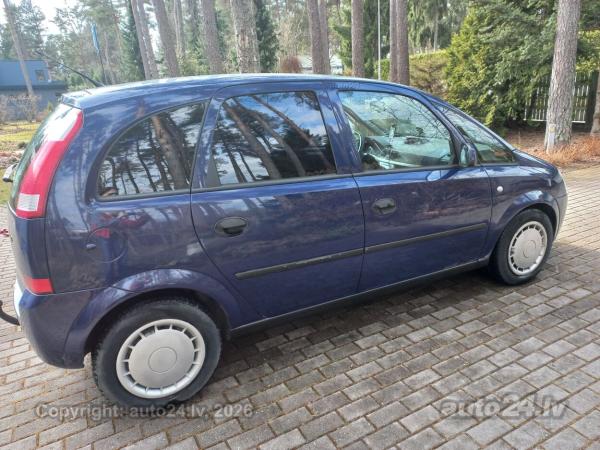 Blue Opel Meriva 2003 in Tallinn, with an engine capacity of 1.60 L and mileage of 166 thousand km for 900 €, photo 3 on AUTOMOTO.COM.LV