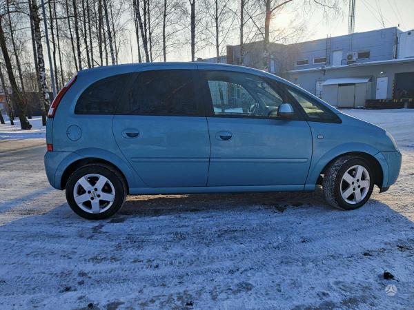 Blue Opel Meriva 2004 in Marijampole, with an engine capacity of 1.80 L and mileage of 278 thousand km for 800 €, photo 8 on AUTOMOTO.COM.LV