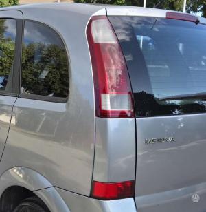 Blue Opel Meriva 2004 in Kretinga, with an engine capacity of 1.69 L and mileage of 186 thousand km for 999 €, photo 7 on AUTOMOTO.COM.LV
