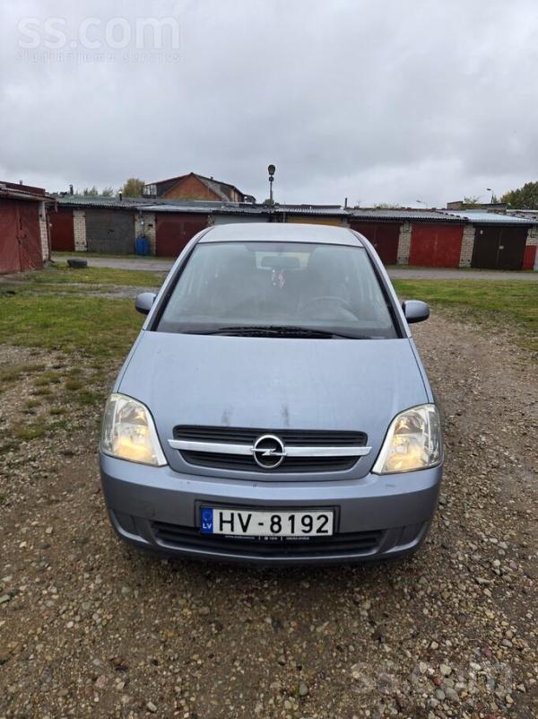 Zils Opel Meriva 2004 Liepāja, ar dzinēja tilpumu 1.70 L un nobraukumu 375 tūkst. km par 1000 €, foto 3 vietnē AUTOMOTO.COM.LV