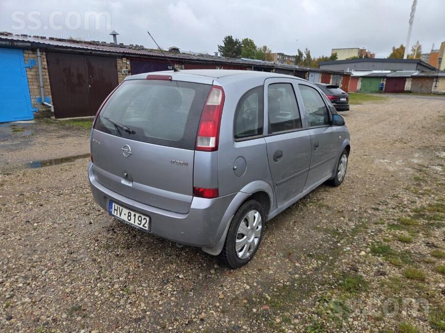 Zils Opel Meriva 2004 Liepāja, ar dzinēja tilpumu 1.70 L un nobraukumu 375 tūkst. km par 1000 €, foto 5 vietnē AUTOMOTO.COM.LV