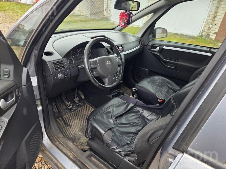 Zils Opel Meriva 2004 Liepāja, ar dzinēja tilpumu 1.70 L un nobraukumu 375 tūkst. km par 1000 €, foto 6 vietnē AUTOMOTO.COM.LV