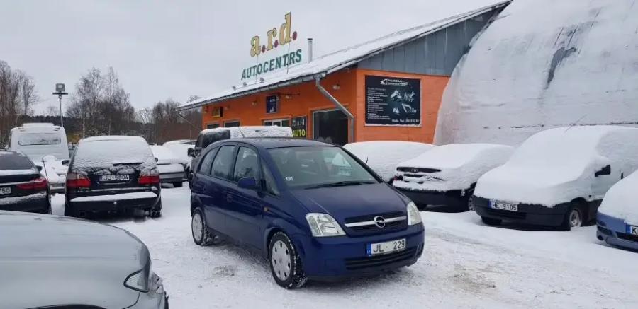 Blue Opel Meriva 2005 in Valmiera, with an engine capacity of 1.70 L and mileage of 30 thousand km for 1450 €, photo 1 on AUTOMOTO.COM.LV