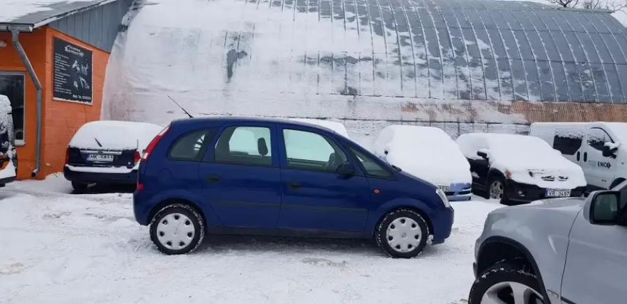 Blue Opel Meriva 2005 in Valmiera, with an engine capacity of 1.70 L and mileage of 30 thousand km for 1450 €, photo 3 on AUTOMOTO.COM.LV