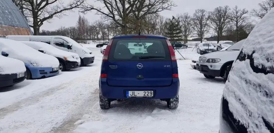 Blue Opel Meriva 2005 in Valmiera, with an engine capacity of 1.70 L and mileage of 30 thousand km for 1450 €, photo 5 on AUTOMOTO.COM.LV