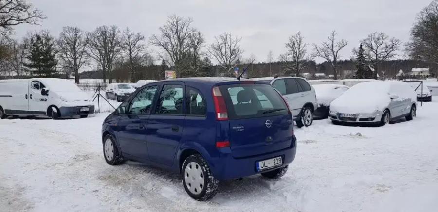 Blue Opel Meriva 2005 in Valmiera, with an engine capacity of 1.70 L and mileage of 30 thousand km for 1450 €, photo 6 on AUTOMOTO.COM.LV