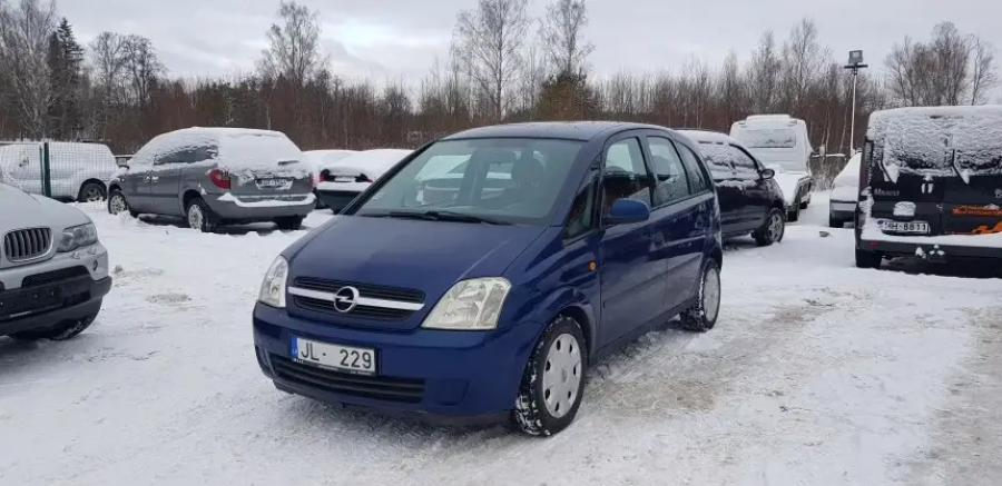 Blue Opel Meriva 2005 in Valmiera, with an engine capacity of 1.70 L and mileage of 30 thousand km for 1450 €, photo 8 on AUTOMOTO.COM.LV