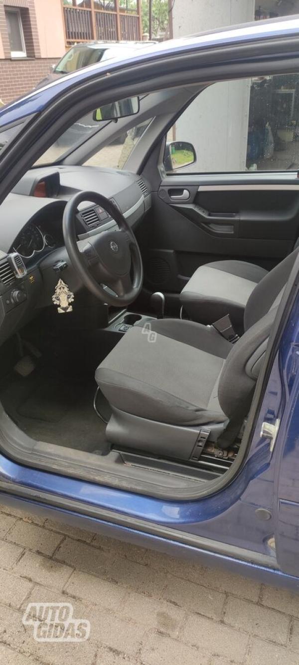 Blue Opel Meriva 2005 in Telschi, with an engine capacity of 1.60 L and mileage of 190 thousand km for 1400 €, photo 7 on AUTOMOTO.COM.LV