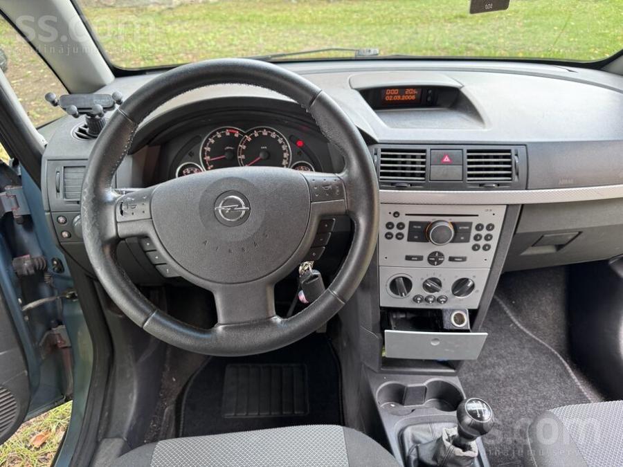Blue Opel Meriva 2006 in Liepaja, with an engine capacity of 1.30 L and mileage of 261 thousand km for 1750 €, photo 8 on AUTOMOTO.COM.LV