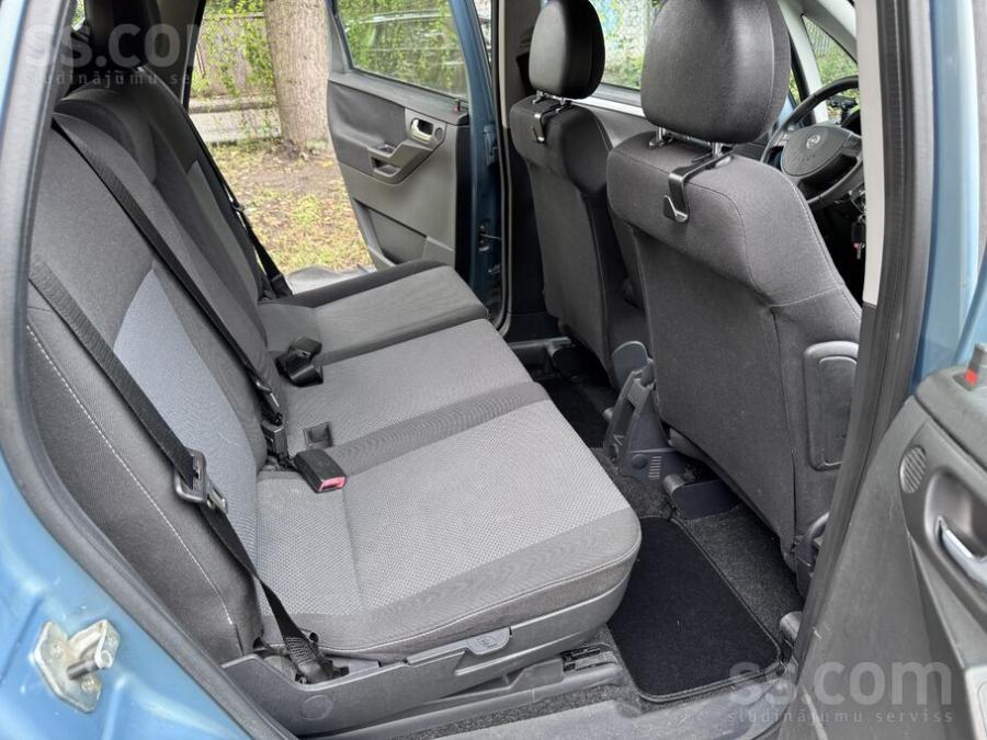 Blue Opel Meriva 2006 in Liepaja, with an engine capacity of 1.30 L and mileage of 261 thousand km for 1750 €, photo 12 on AUTOMOTO.COM.LV