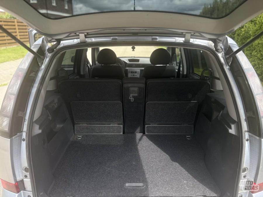 Zils Opel Meriva 2007 Klaipėda, ar dzinēja tilpumu 1.60 L un nobraukumu 178 tūkst. km par 1650 €, foto 12 vietnē AUTOMOTO.COM.LV