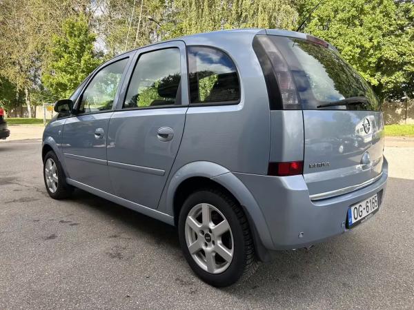 Blue Opel Meriva 2007 in Limbazi, with an engine capacity of 1.60 L and mileage of 251 thousand km for 2850 €, photo 6 on AUTOMOTO.COM.LV