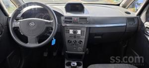 Blue Opel Meriva 2007 in Valmiera, with an engine capacity of 1.70 L and mileage of 368 thousand km for 1400 €, photo 8 on AUTOMOTO.COM.LV