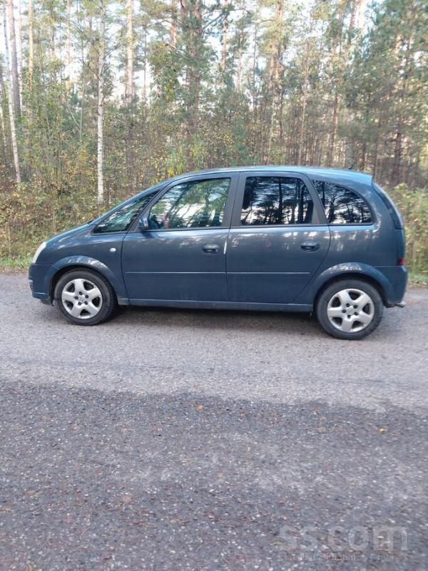 Blue Opel Meriva 2007 in Riga, with an engine capacity of 1.30 L and mileage of 257 thousand km for 1350 €, photo 3 on AUTOMOTO.COM.LV