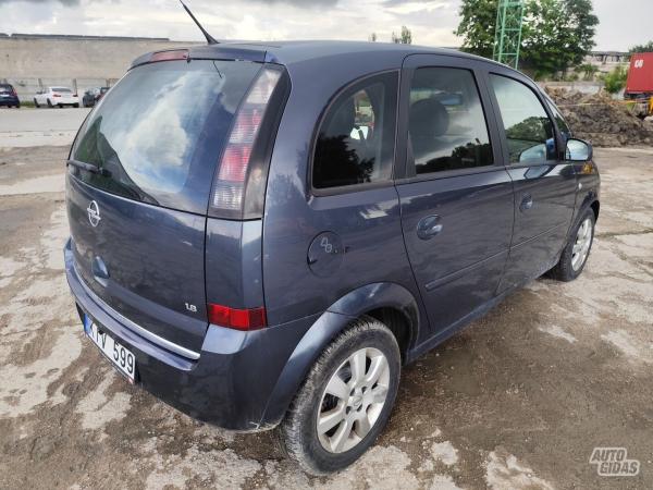 Opel Meriva 2007 in Klaipeda on AUTOMOTO.COM.LV Blue Opel Meriva 2007 in Klaipeda, with an engine capacity of 1.80 L and mileage of 175 thousand km for 1250 €, photo 5 on AUTOMOTO.COM.LV
