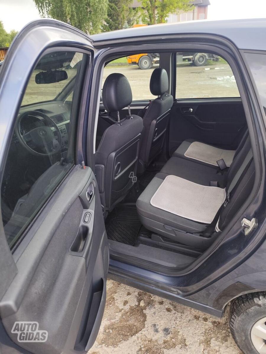 Zils Opel Meriva 2007 Klaipėda, ar dzinēja tilpumu 1.80 L un nobraukumu 175 tūkst. km par 1250 €, foto 10 vietnē AUTOMOTO.COM.LV