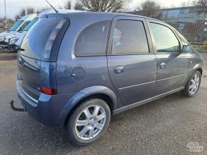 Blue Opel Meriva 2008 in Alytus, with an engine capacity of 1.60 L and mileage of 219 thousand km for 1400 €, photo 5 on AUTOMOTO.COM.LV