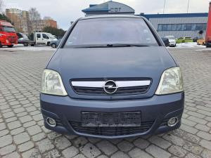 Blue Opel Meriva 2008 in Alytus, with an engine capacity of 1.60 L and mileage of 219 thousand km for 1300 €, photo 2 on AUTOMOTO.COM.LV