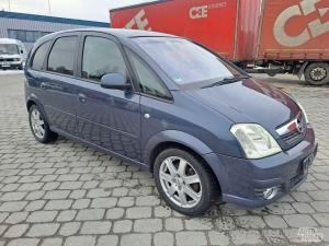 Blue Opel Meriva 2008 in Alytus, with an engine capacity of 1.60 L and mileage of 219 thousand km for 1300 €, photo 3 on AUTOMOTO.COM.LV